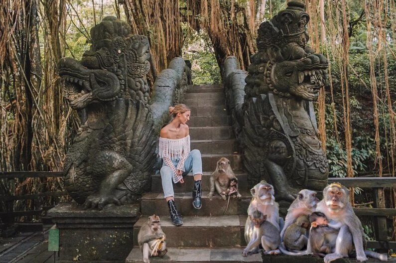 Pesona Destinasi Wisata Sacred Monkey Forest Sanctuary Bali